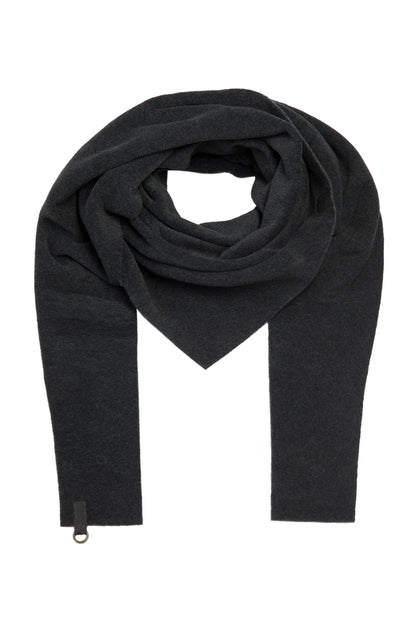 Henriette Steffensen Fleece Triangle Scarf Soft Black 4051 – KIITOSlife